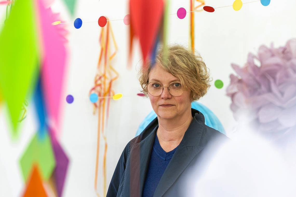 Alice Musiol in der Galerie der Stadt Backnang