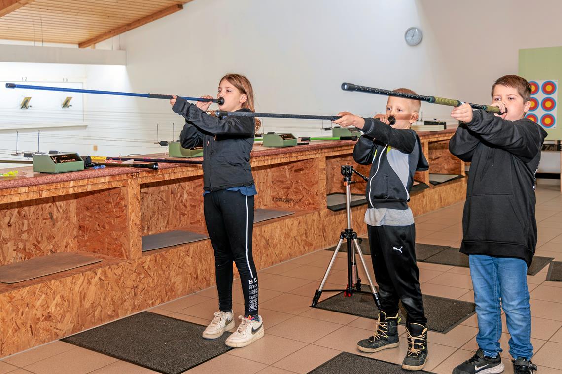 Es braucht nur ein Rohr und einen Pfeil